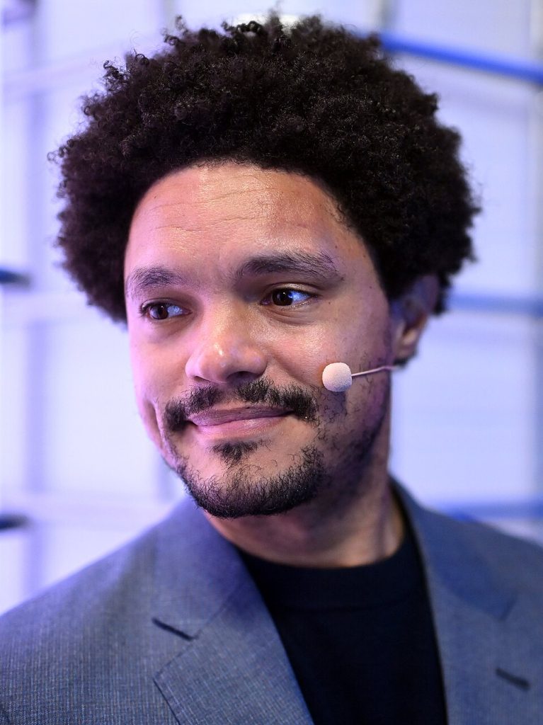 Trevor Noah: Θα παρουσιάσει τα Grammy για «τελευταία» φορά